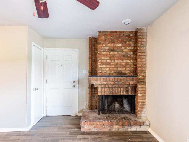 Woodwind Irving 1 Bedroom Apartment for Rent at 3947 Pleasant Run Rd, Irving, TX 75038