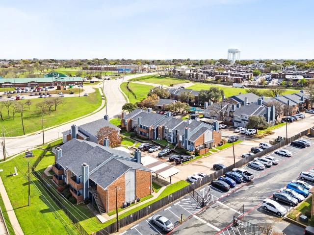 Woodwind Irving 1 Bedroom Apartment for Rent at 3947 Pleasant Run Rd, Irving, TX 75038