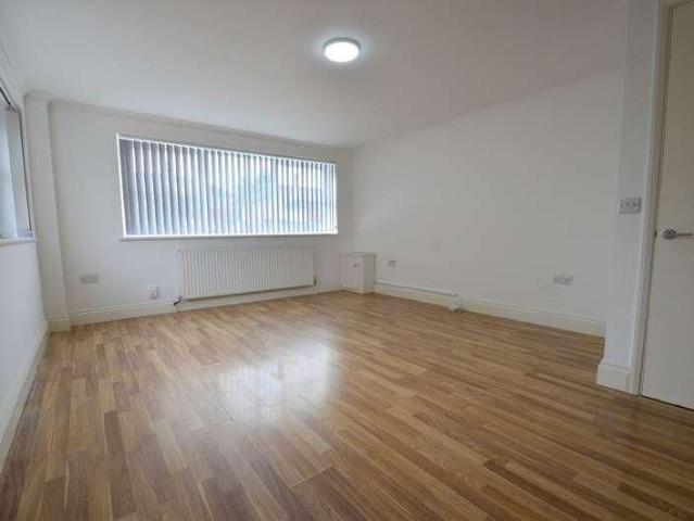 Woodthorpe Road, Ashford, TW15