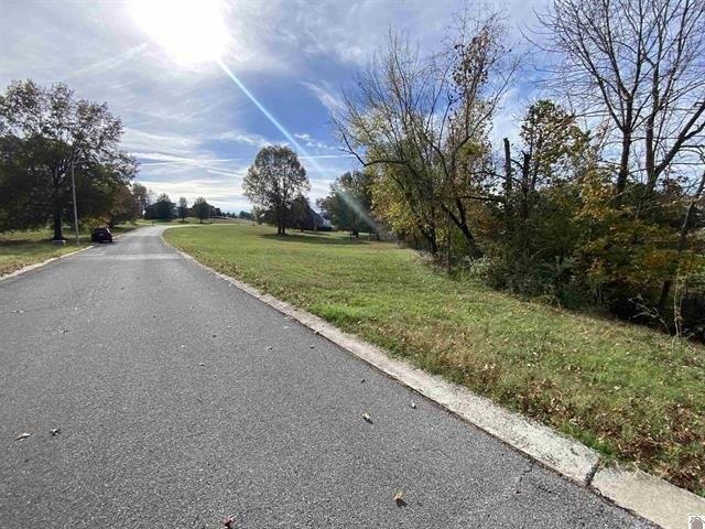 Woodtrace Ln Lot 33, Benton, KY 42025