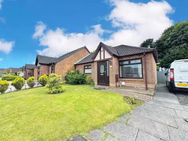 Woodvale Road, West Derby, Croxteth. 2 bed bungalow for sale.