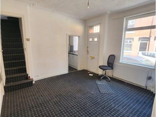Woodview Terrace, Leeds LS11, 2 bed terraced house to rent, £875 pcm | PrimeLocation