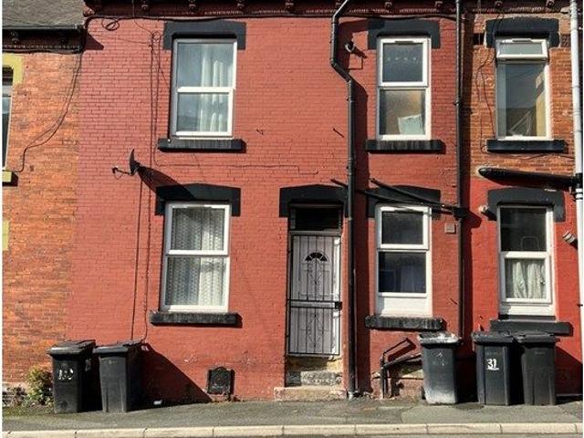 Woodview Mount, Leeds LS11, 2 bed terraced house to rent, £820 pcm | PrimeLocation
