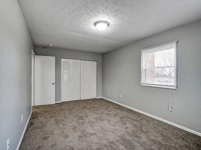 WOODVIEW PLAZA 3 Bedroom Apartment for Rent at 6870 E Livingston Ave, Reynoldsburg, OH 43068