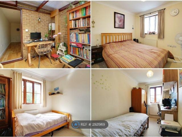 Woodville Road, Barnet EN5, 3 bed end terrace house to rent, £2,800 pcm | PrimeLocation