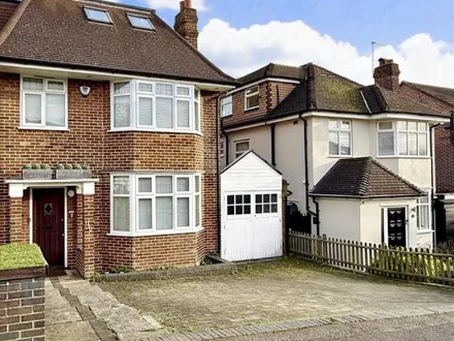 Woodville Road, Barnet Vale, London, EN5 5NJ, United Kingdom | 5 bed house for rent #136494907 | Rentberry