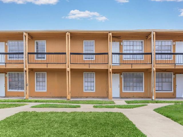 Woodvine 2 Bedroom Apartment for Rent at 7550 Long Point Rd, Houston, TX 77055 Spring Branch East