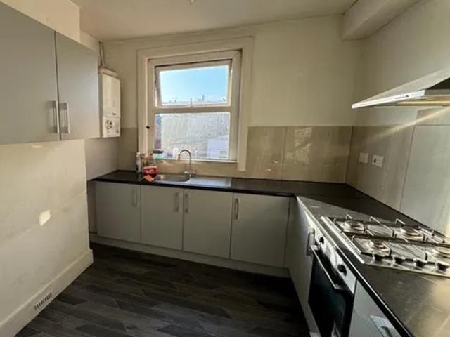 Woody Grill, High Street, London, HA3 5DL, United Kingdom | 3 bed apartment for rent #167454007 | Rentberry