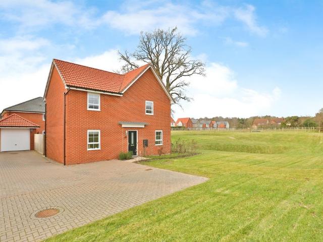 Woolhouse Way, Cringleford, NORWICH 4 bed detached house to rent £2,250 pcm £519 pw