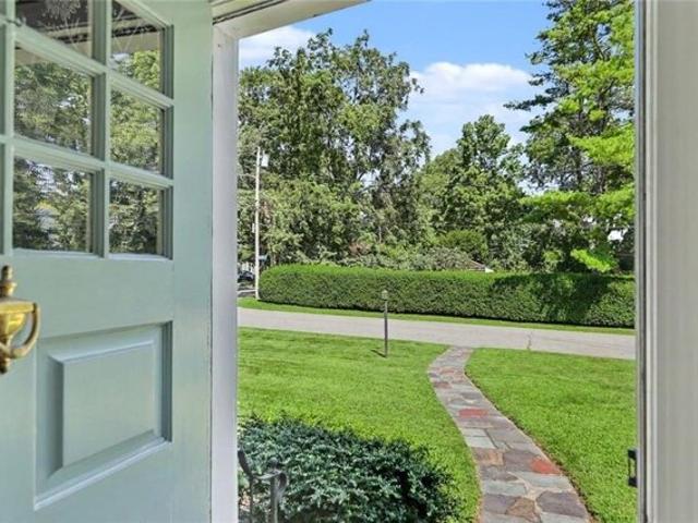 Woollett Ct, Barrington, Home For Sale