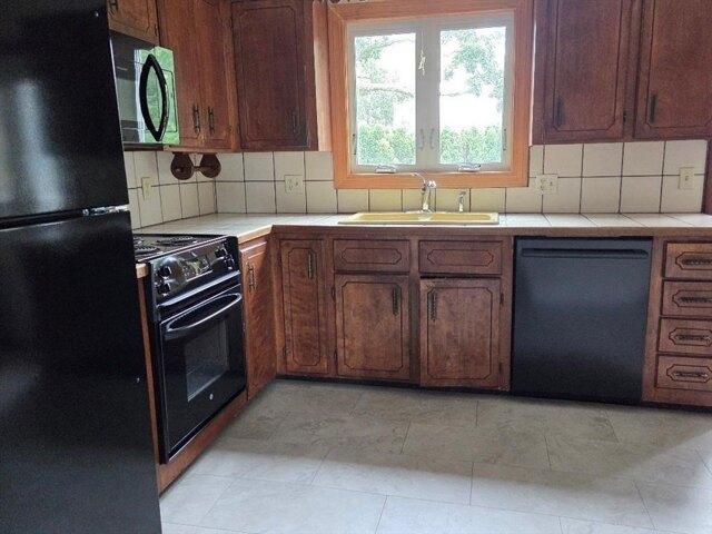 Woolley Ave, Somerset, Home For Sale