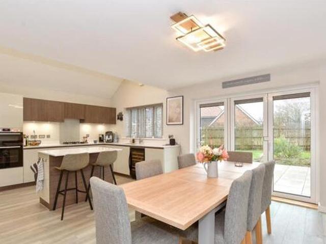 Woollen Way, Headcorn, 4 Bedroom Detached