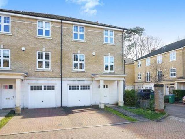 Woolman Road, Watford, 4 Bedroom Semi detached