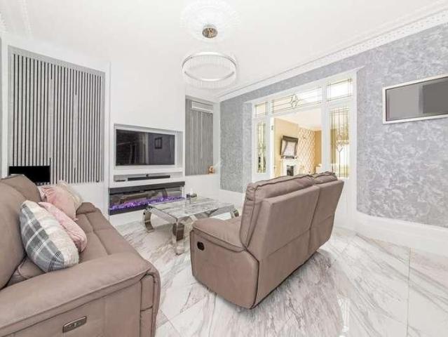 Woolstone Road, Forest Hill, London, SE23