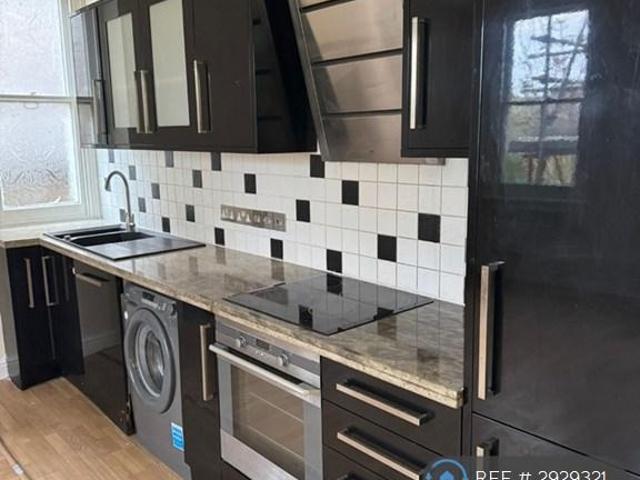 Woolstone Road, London, SE23 2 bed flat to rent £1,800 pcm £415 pw