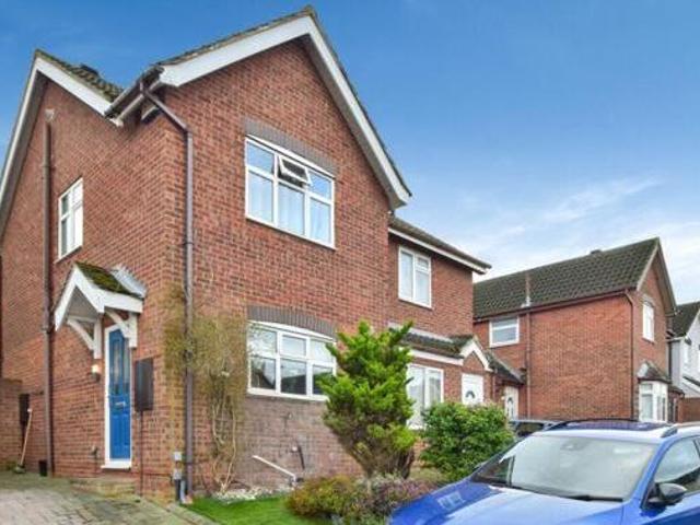 Woolwich Close, Chatham, 2 Bedroom Semi detached