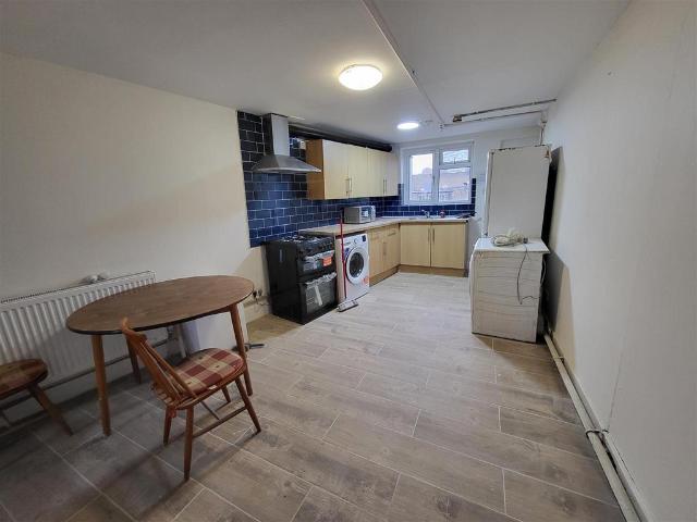 Woolwich High Street, Woolwich 1 bed flat to rent £1,600 pcm £369 pw