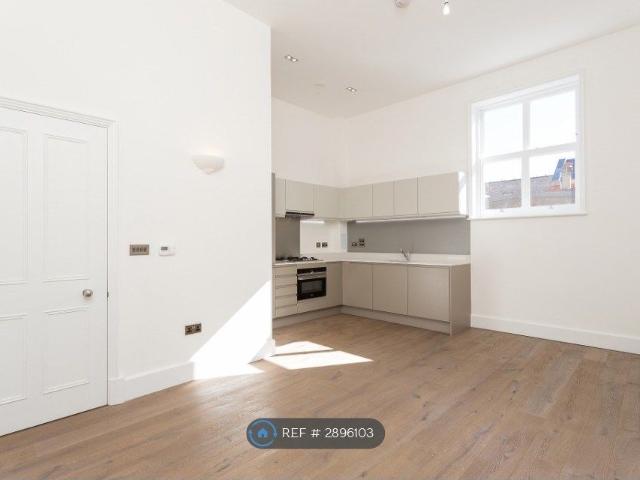 Woolwich, London SE18, 1 bed flat to rent, £1,700 pcm | PrimeLocation
