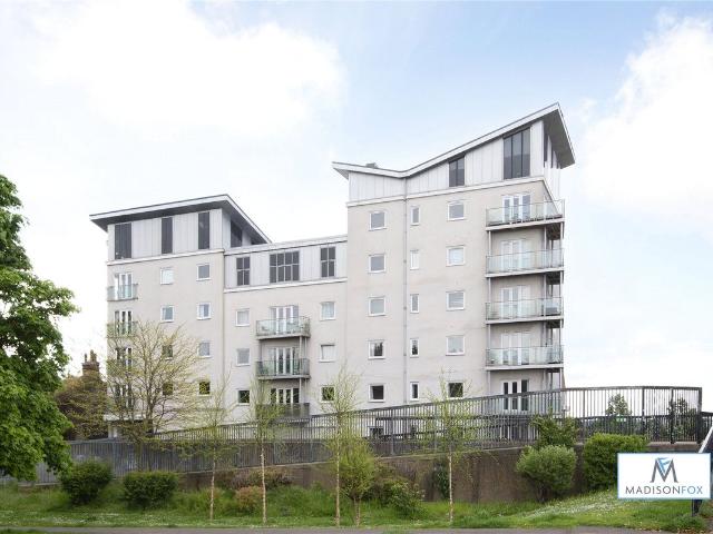 Woolwich Manor Way, London E16, 1 bed flat to rent, £1,400 pcm | PrimeLocation