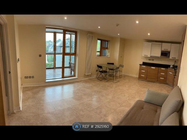 Woolwich Road, London SE10, 2 bed flat to rent, £2,100 pcm | PrimeLocation