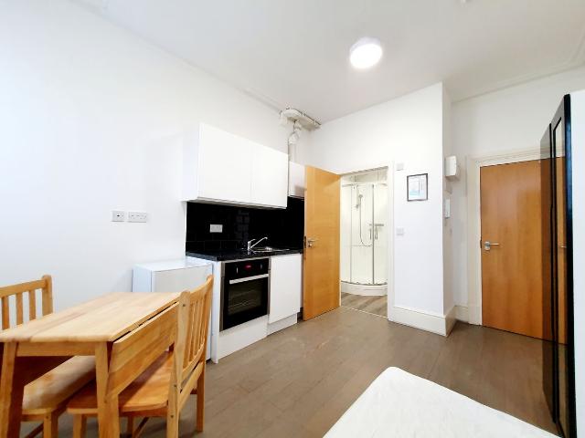 Woolwich Road, Studio 10 Woolwich SE7, Studio to rent, £1,150 pcm | PrimeLocation