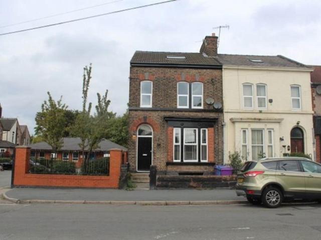 Woolton Road, Liverpool 3 bed flat to rent £1,050 pcm £242 pw