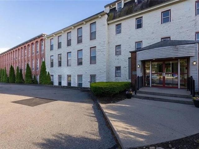 Woonasquatucket Ave Apt,north Providence, Condo For Sale