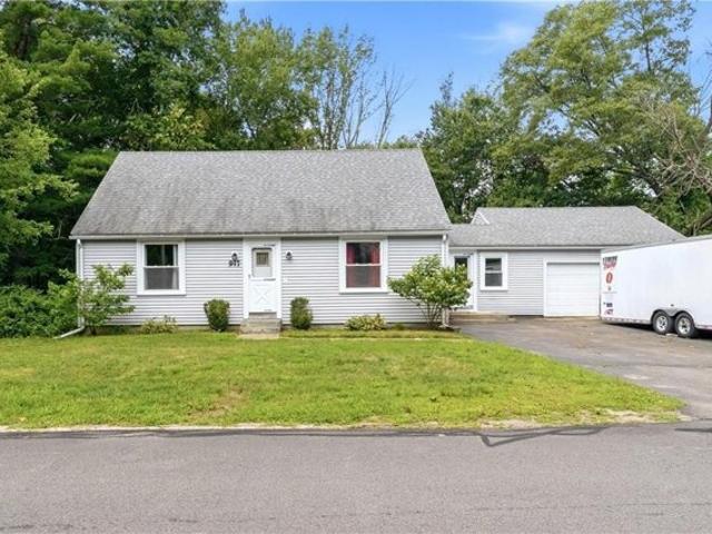 Woonsocket Hill Rd, North Smithfield, Home For Sale