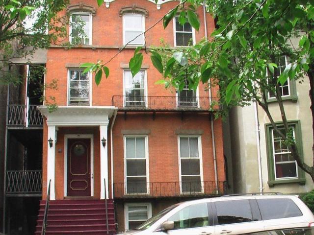 Wooster Square apartmentincludes electricity!