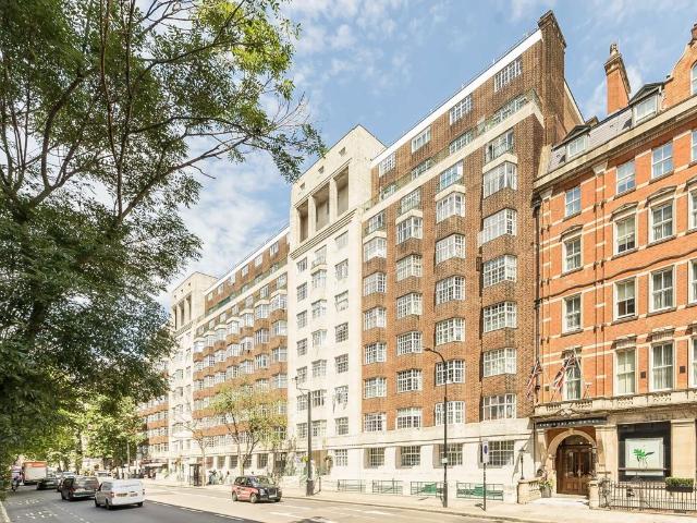 Woburn Place, Bloomsbury WC1H, Studio to rent, £2,100 pcm | PrimeLocation