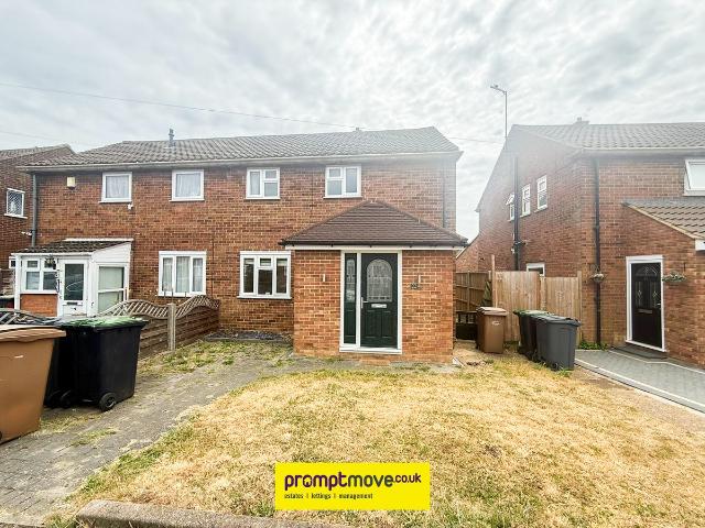 Wodecroft Road, Luton LU3, 3 bed property to rent, £1,600 pcm | PrimeLocation