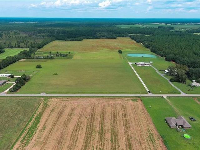 Woerner Rd, Elberta, AL 36530