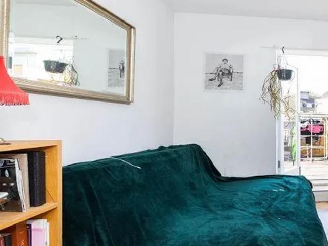 Wok and Fire, 17 Camden High Street, London, NW1 7JE, United Kingdom | 3 bed apartment for rent #25822108 | Rentberry