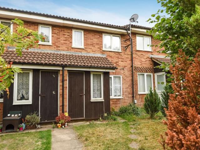 Woking, Surrey GU22, 1 bed terraced house to rent, £1,350 pcm | PrimeLocation