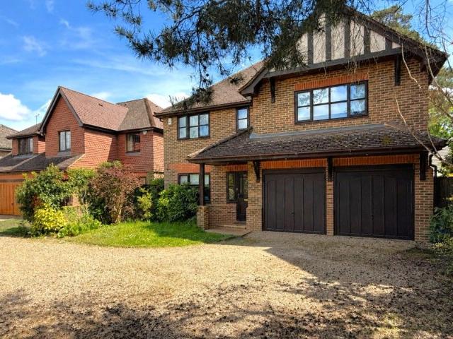 Woking, Surrey GU22, 5 bed detached house to rent, £3,650 pcm | PrimeLocation