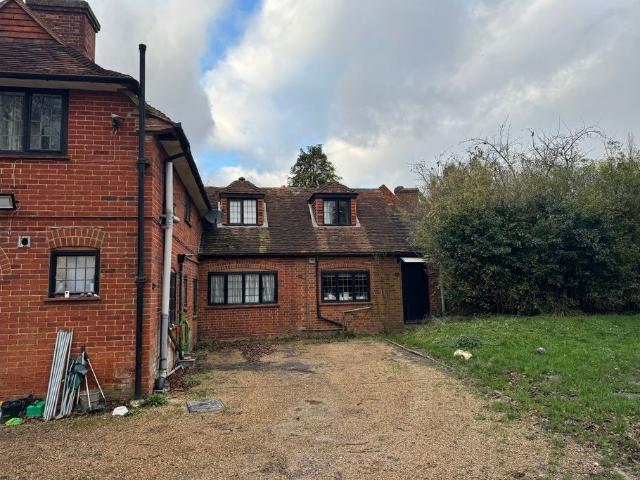 Woking Road, Jacobs Well, Guildford GU4, 3 bed semi detached house to rent, £1,450 pcm | PrimeLocation