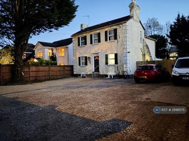 Wokingham Road, Bracknell, RG42 2 bed flat to rent £1,450 pcm £335 pw