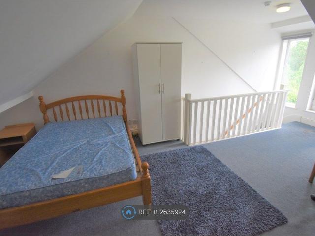 Wokingham Road, Reading RG6, 7 bed semi detached house to rent, £4,200 pcm | PrimeLocation