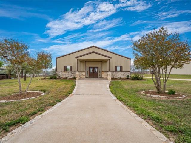 Wolters Rd, Schulenburg, TX 78956