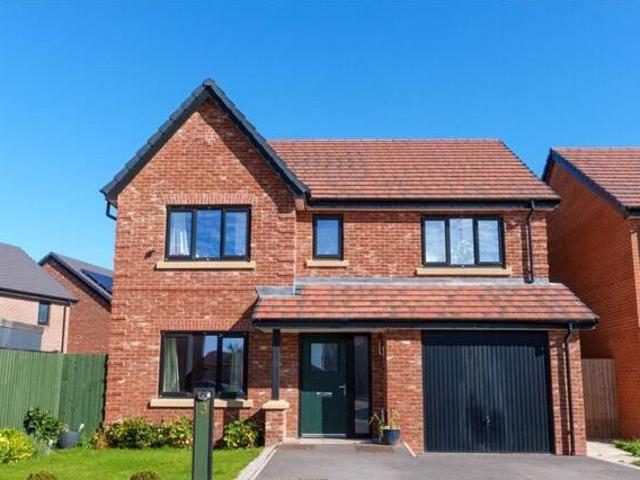 Wolverton Avenue, Moreton, 4 Bedroom Detached