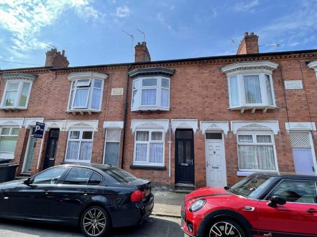 Wolverton Road, Leicester LE3 2 bed terraced house to rent £1,213 pcm £280 pw