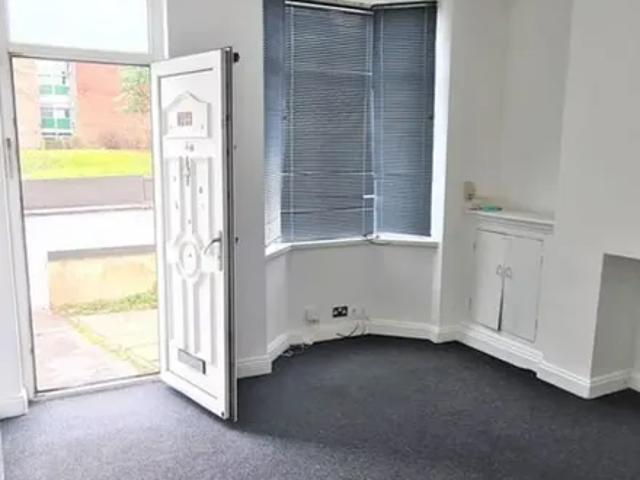 Wolverhampton Road, Darlaston, WS2 8PP, United Kingdom | 3 bed townhouse for rent #142577369 | Rentberry
