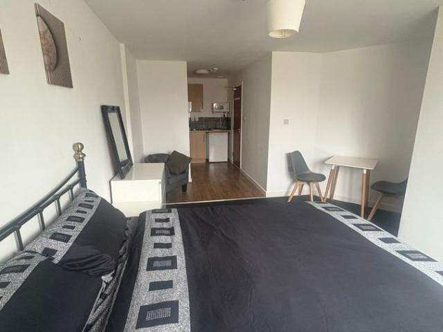 Wolverhampton Street, Willenhall WV13, Room to rent, £780 pcm | PrimeLocation
