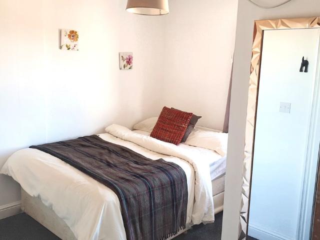 Wolverhampton Street, Dudley DY1, Room to rent, £693 pcm | PrimeLocation