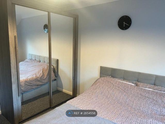 Wolverhampton, Wolverhampton WV6, Room to rent, £500 pcm | PrimeLocation