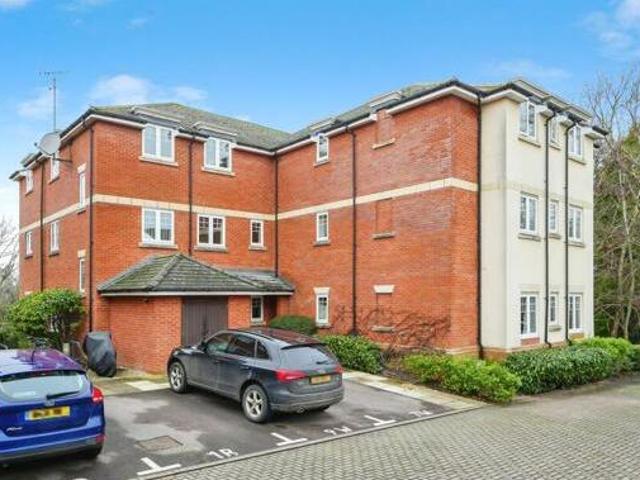 Wolage Drive, Grove, 2 Bedroom Flat