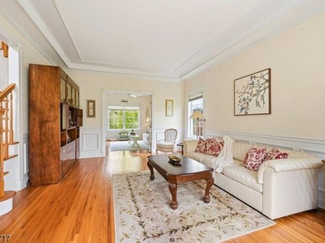 Wolfe Run Ct, Washington Township, Home For Sale