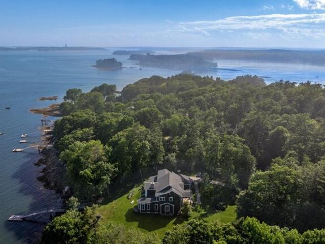 Wolfes Neck Rd, Freeport, Home For Sale