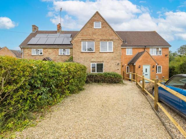 Wolford Road, Todenham, GL56 4 bed terraced house to rent £2,350 pcm £542 pw