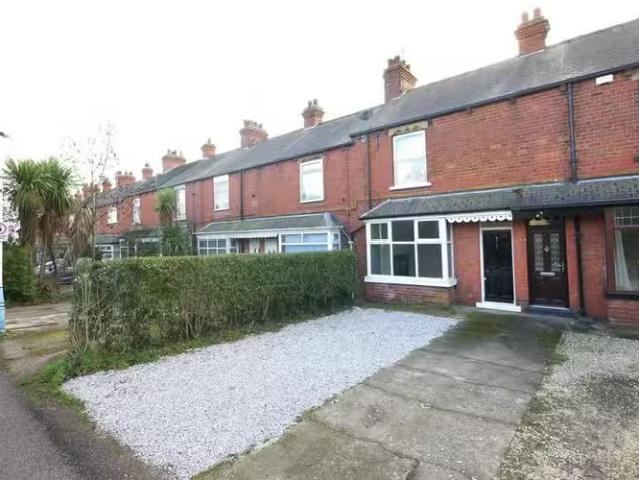 Wolfreton Villas, Hull HU10 2 bed terraced house for sale £1.